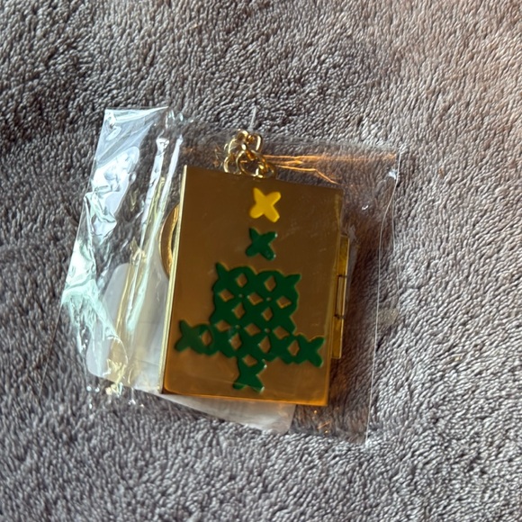 Taylor Swift | Accessories | Rare Christmas Tree Farm Keychain Taylor ...